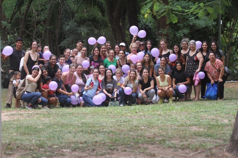 Batallón de amor Paraguay, una comunidad solidaria que construye amor y ...
